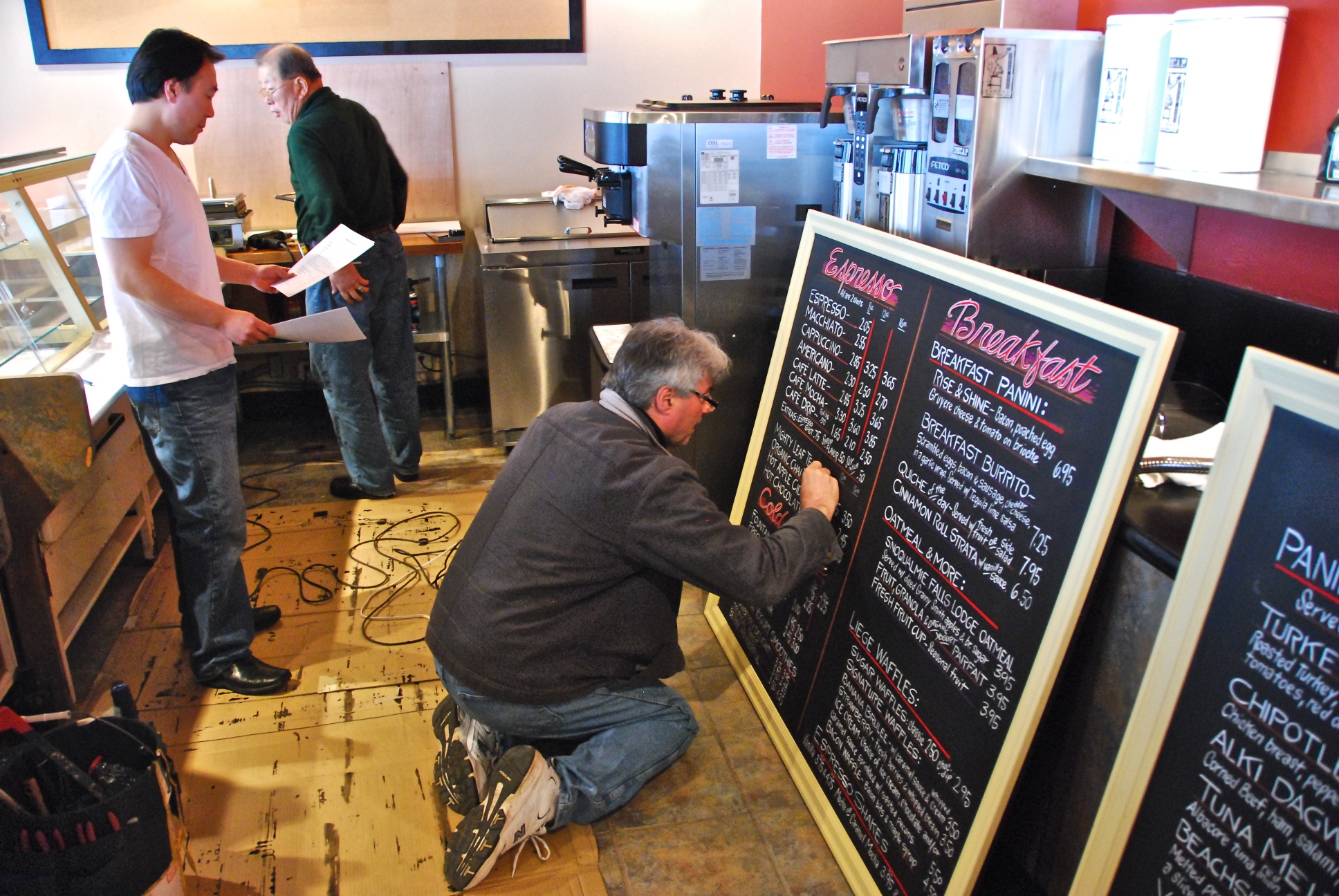 SLIDESHOW: Beachside Cafe at Alki opens today | Westside Seattle